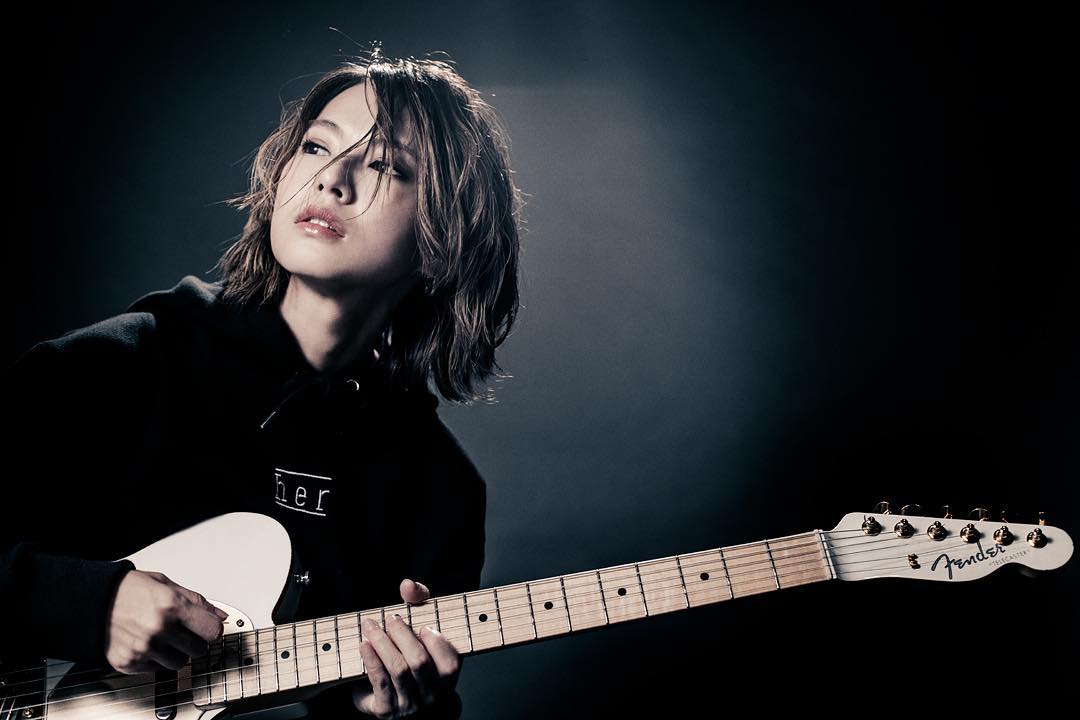 SCANDAL guitarist Haruna featured in Fender’s “Rock Freaks” photo ...